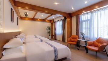 Suite Familiar, vista para o jardim | Com decoração personalizada, quartos insonorizados, Wi-fi grátis