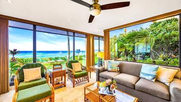 Apartamento em Condomínio Fechado (5 Bedrooms) | Sala | Televisor