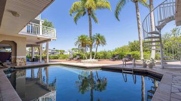 Casa | 4 quartos, internet de alta velocidade