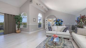 Casa | 4 quartos, internet de alta velocidade