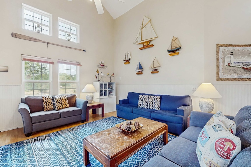 Sunny Beach House With Private Hot Tub Firepit And Tons Of Space Dogs Ok - Manzanita, OR