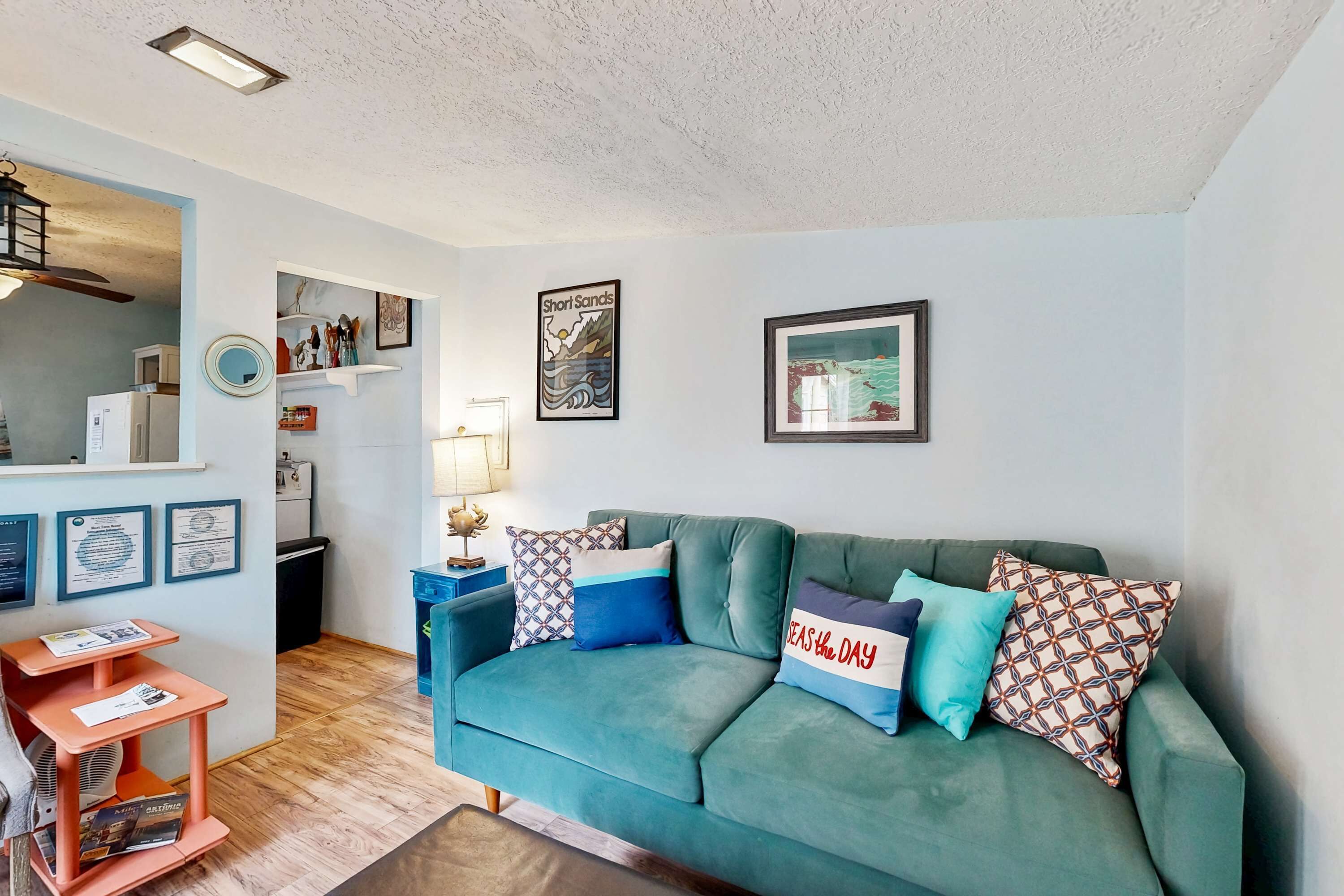 Charming House With Full Kitchen And Yard Near The Beach Dogs Ok - Rockaway Beach, OR