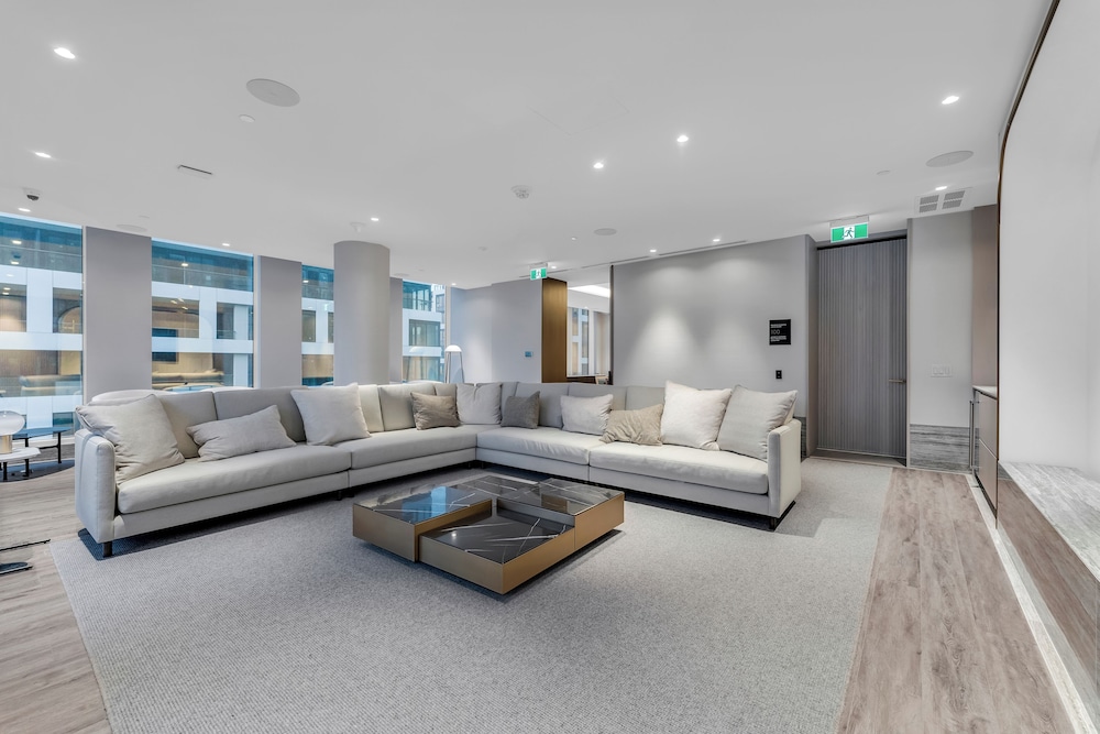 Aurelien Signature Collection - Mississauga