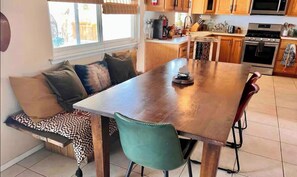 Family & friends getaway right near the Joshua Tree entrance Reviews ...