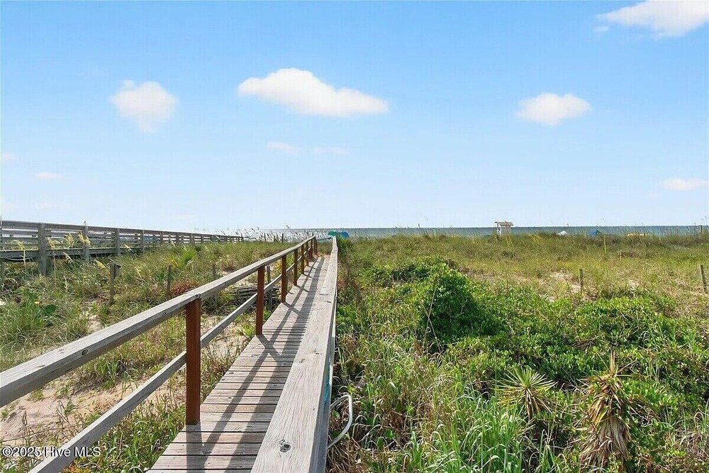 Oceanfront Vintage‑Modern Cottage • Steps to Boardwalk • Dog Friendly ...