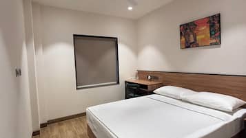 Quarto Clássico com Cama de Casal | Wi-fi grátis, roupa de cama fornecida