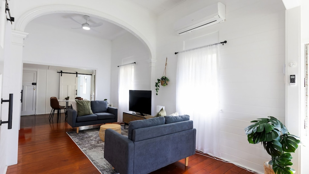 Charming Cottage Stay - Magnetic Island