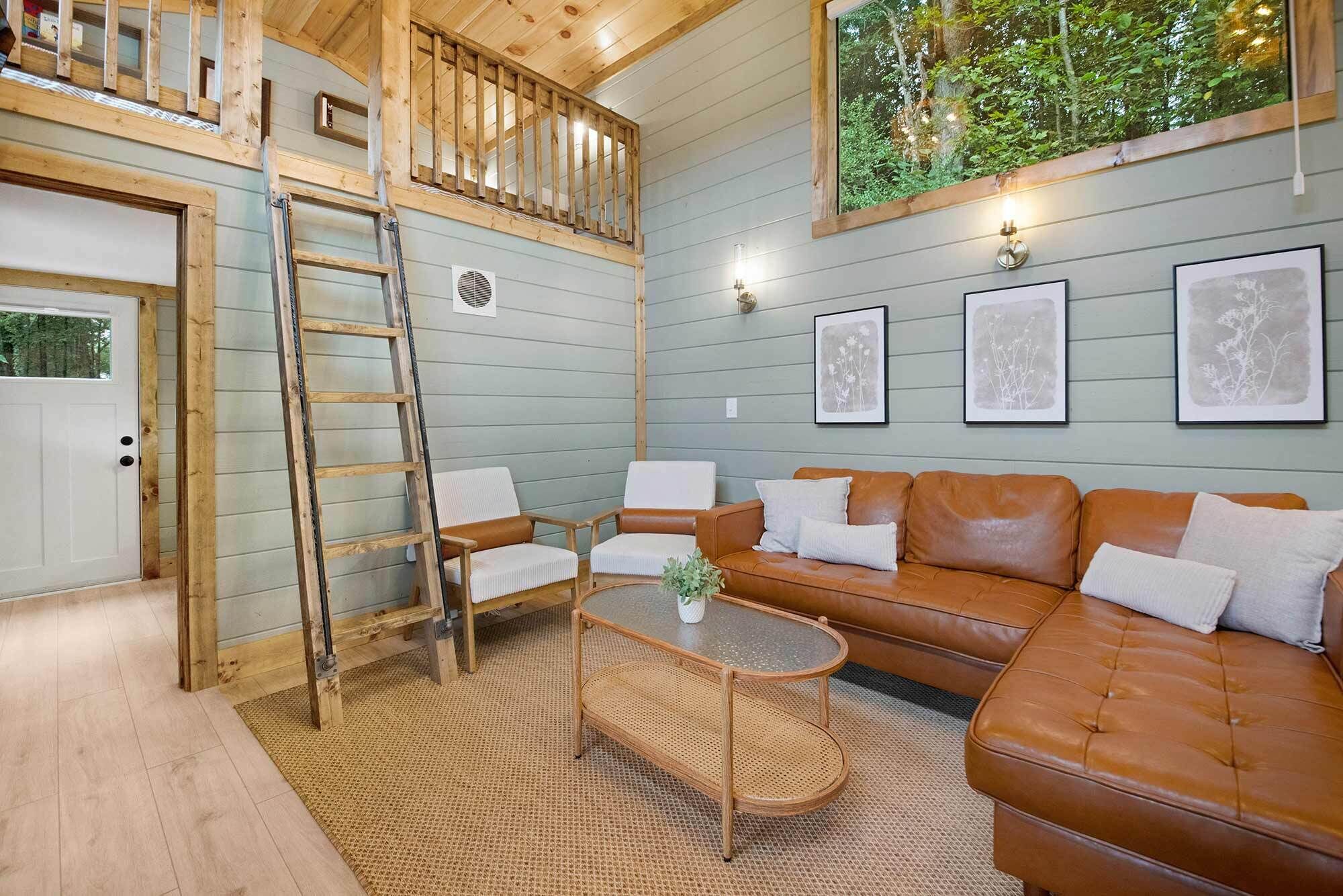 The Red Roost Cabin With Farm View - Chattanooga, TN