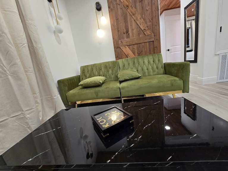 Rustic Chic Tiny House @College/winter Pk. Sleep 4 - Orlando, FL