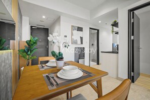 Apartamento, 1 quarto, Vista para a cidade | Sala de jantar