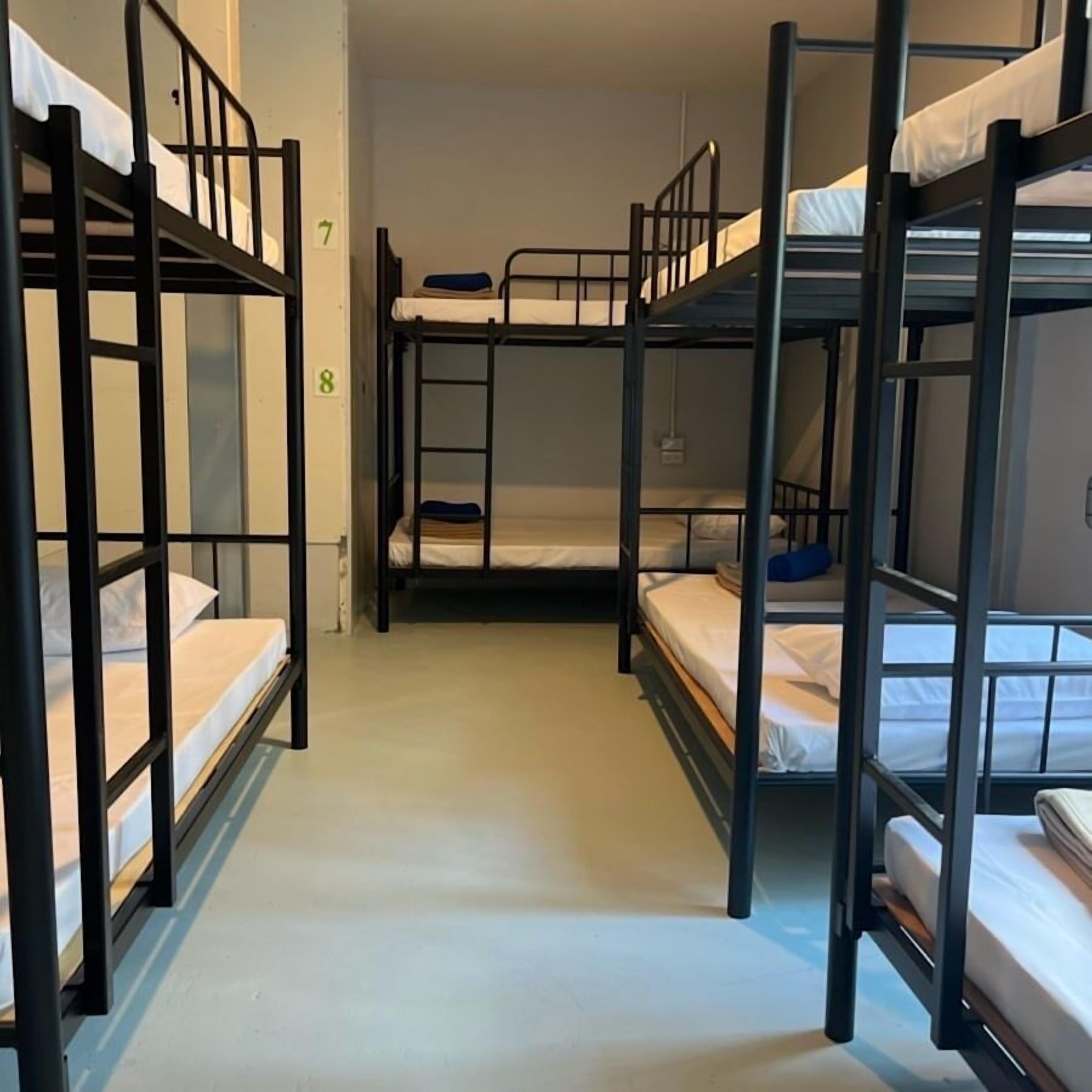 Dormitório compartilhado, vista para a cidade | Roupa de cama