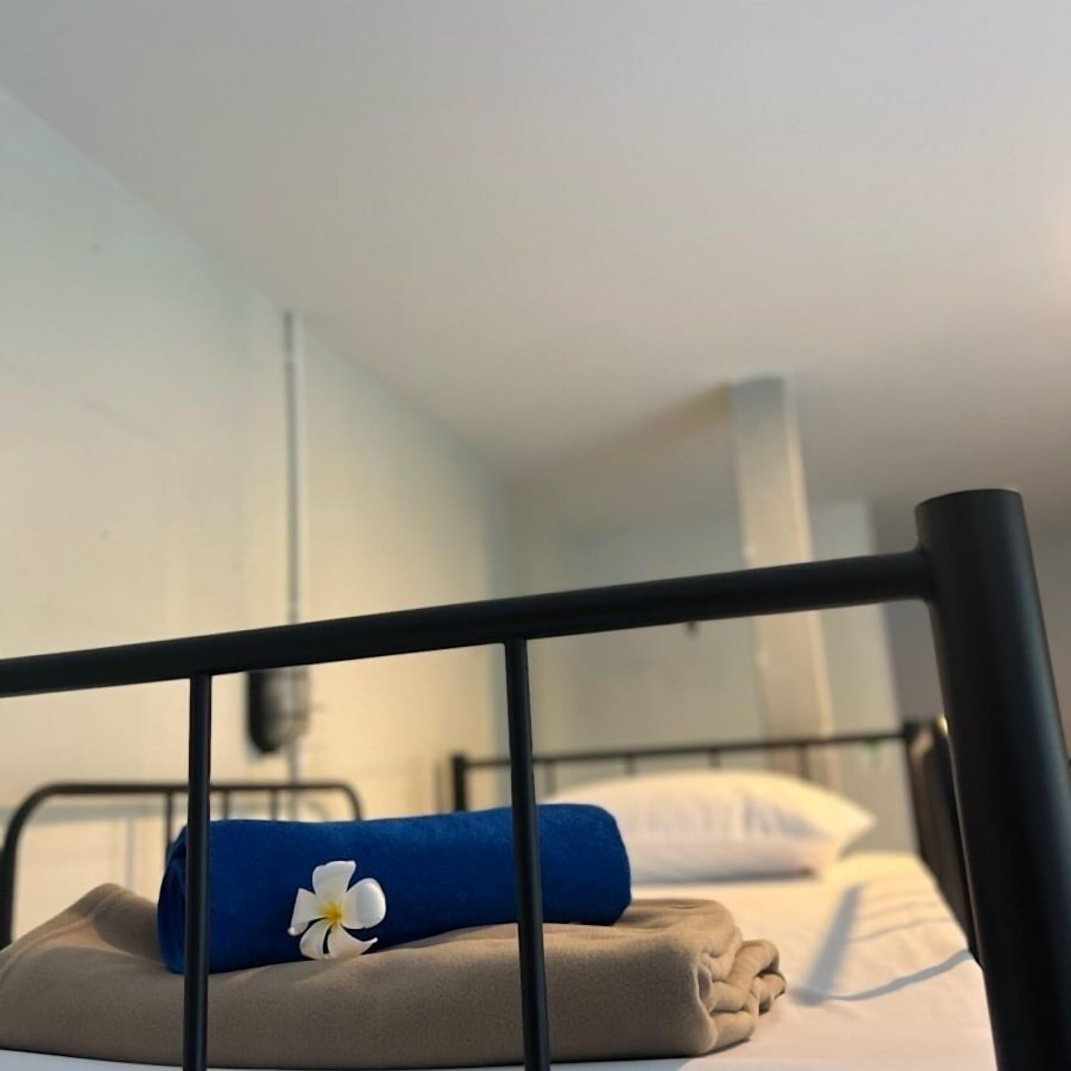 Dormitório compartilhado, vista para a cidade | Roupa de cama