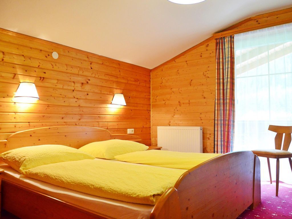 Triple Room With Shower, Wc (2-3 Pers) - Pension Claudia - Flachau