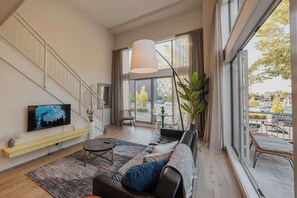 CBD Edge - 2BR Home with Balcony Sleeps 4 Reviews, Deals & Photos 2026 ...