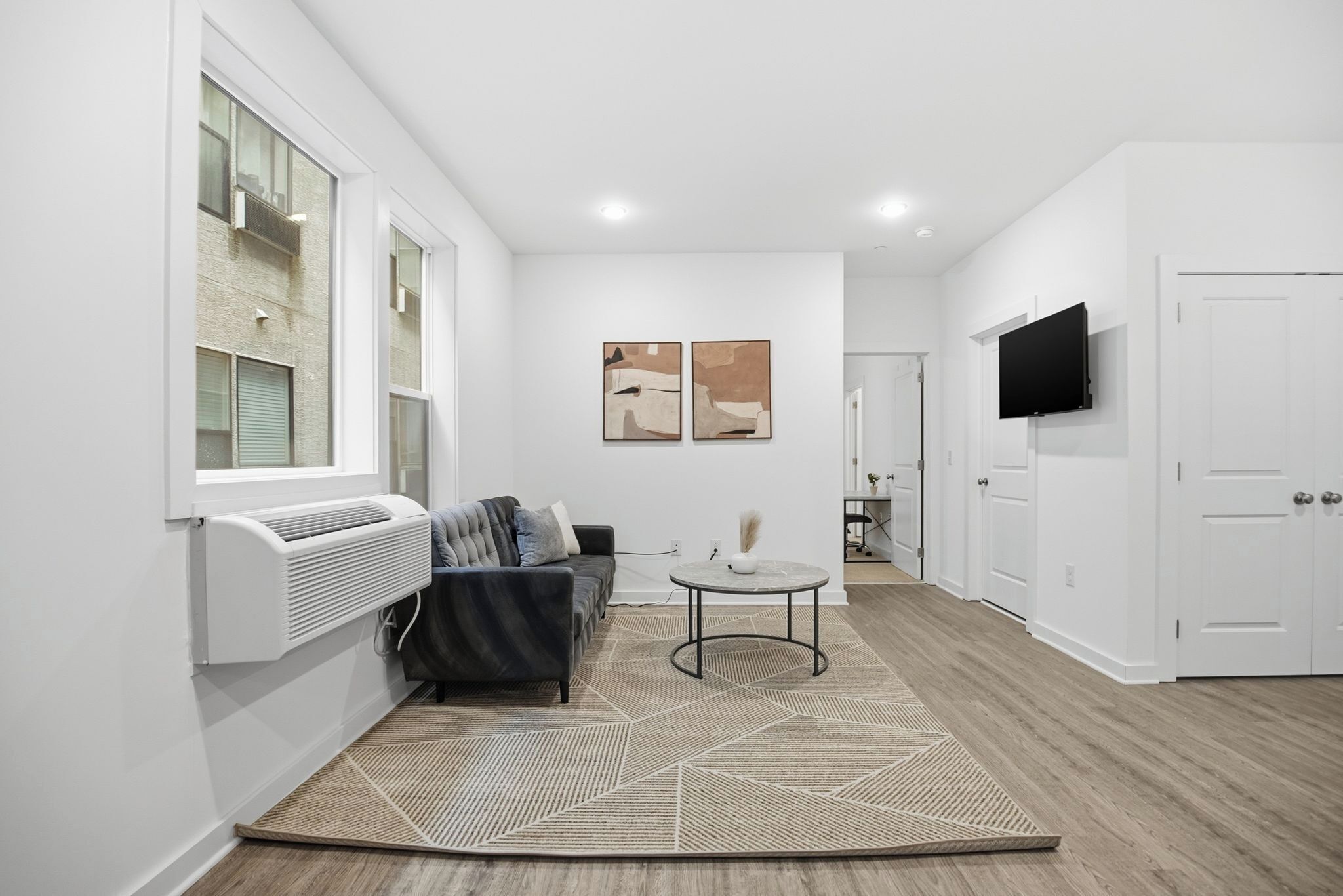 Cozy 1br Home Inside The Fairmount Square Building - Philadelphia