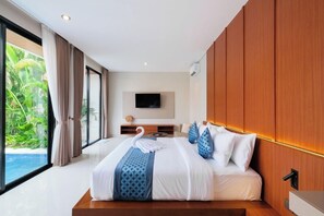 Villa, 1 cama king-size, vista para a piscina, junto à piscina | Secretária, Wi-fi grátis, roupa de cama fornecida