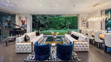 Casa de Luxo, várias camas, acesso à piscina, vista para a piscina (Alta Royale) | Interior