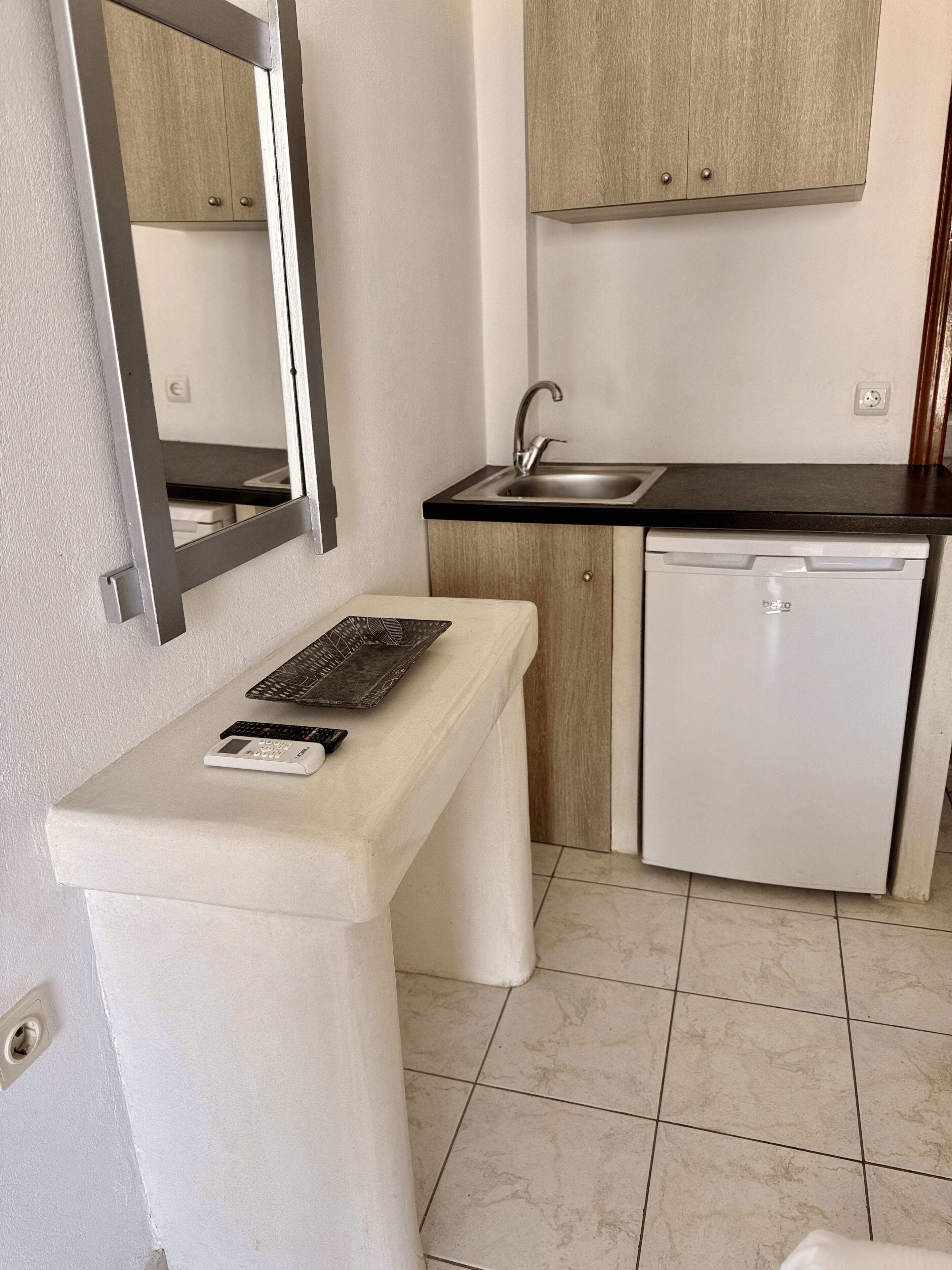 Quarto Clássico com Cama de Casal, varanda, vista para o mar | Cozinha privada | Minifrigorífico, utensílios de cozinha 