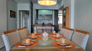 Apartamento básico | Sala de estar