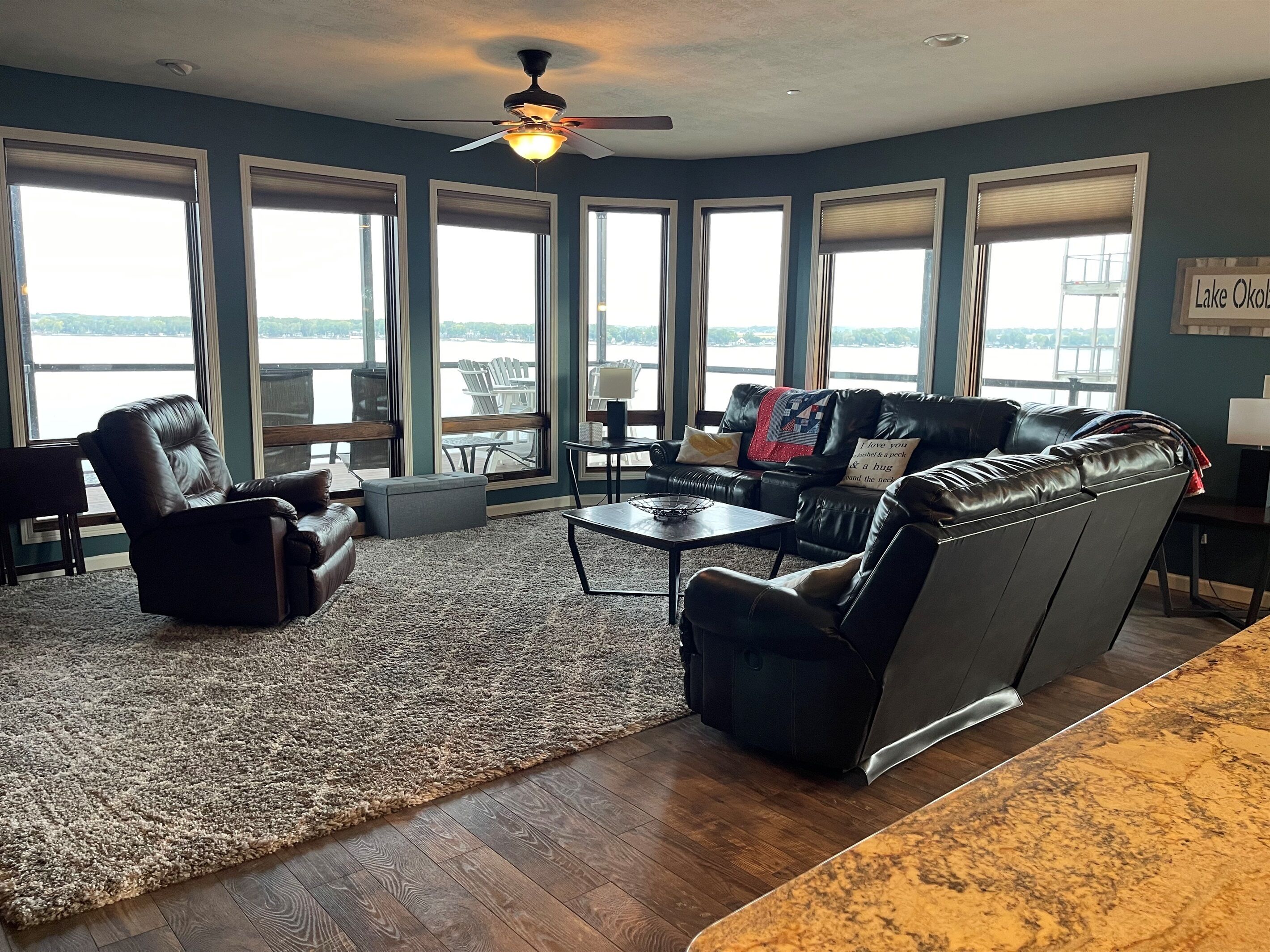 Spacious 3br/2ba Bridges Bay Corner Condo W/waterpark Passes & Great Amenities! - Iowa