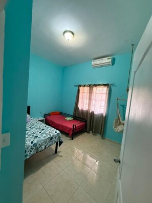 Quarto Duplo Familiar, pátio | Wi-fi grátis 