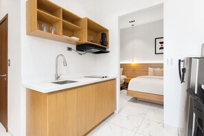 Quarto casal luxo | Cozinha privada | Lava-louças, chapa, forno com torradeira