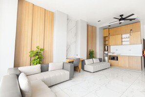 Smart TV 48 polegadas com canais a cabo, Netflix, serviços de streaming