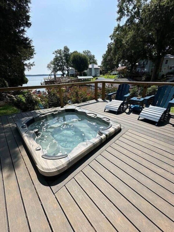 Lake Tillery with HOT TUB & long range view Reviews, Deals & Photos ...