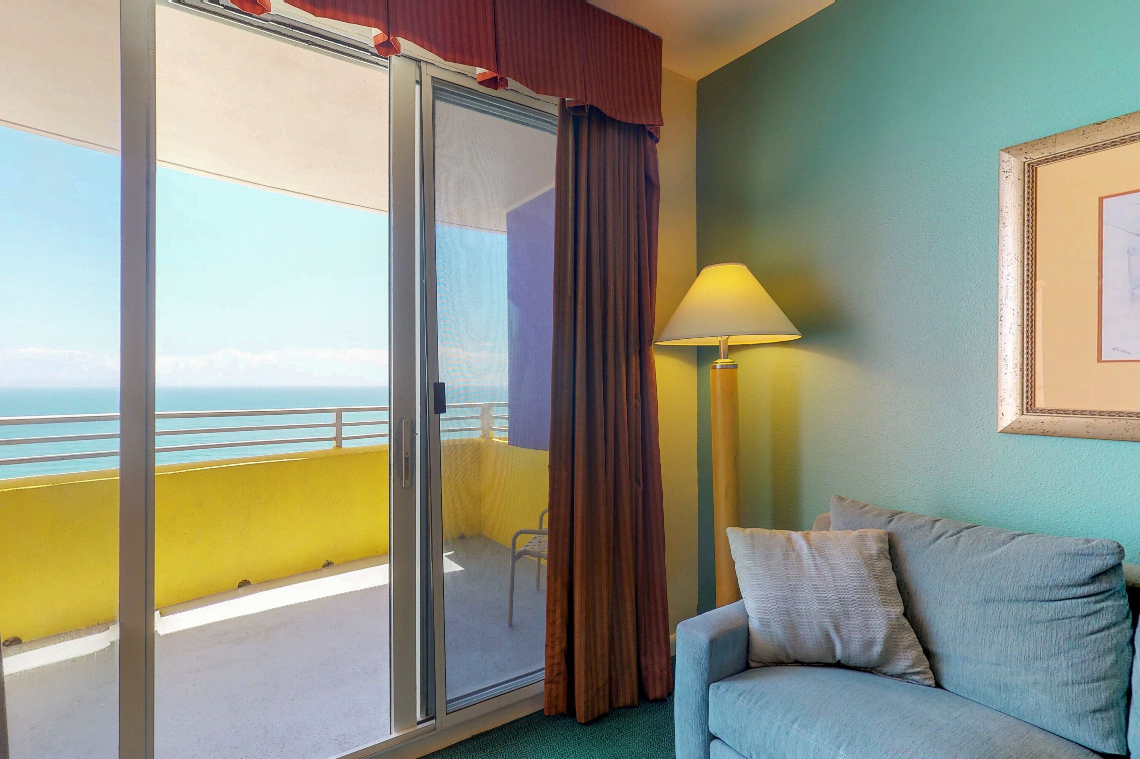 Spacious Oceanfront Condo W/ Pools, Lazy River & Steps To Boardwalk - 戴通納海灘