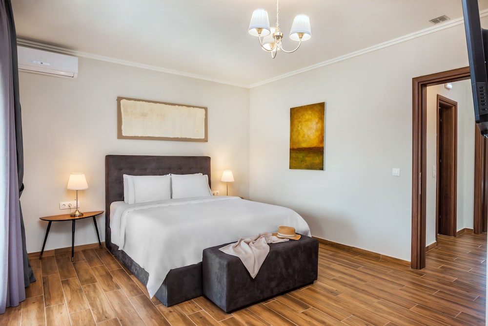 Sunny Exclusive Ena – Villa with Private Pool & Sea Views Reviews ...