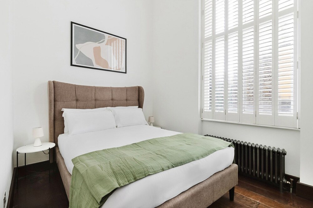 Blueground | Earl's Court, view, nr Natural History Museum - London | Vrbo