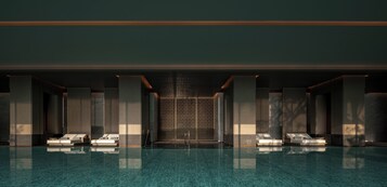 Piscina interior, piscina exterior sazonal