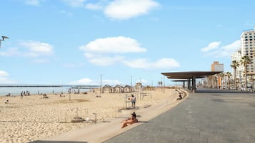 Apartamento, vista parcial para o mar | Vista para a praia ou o mar