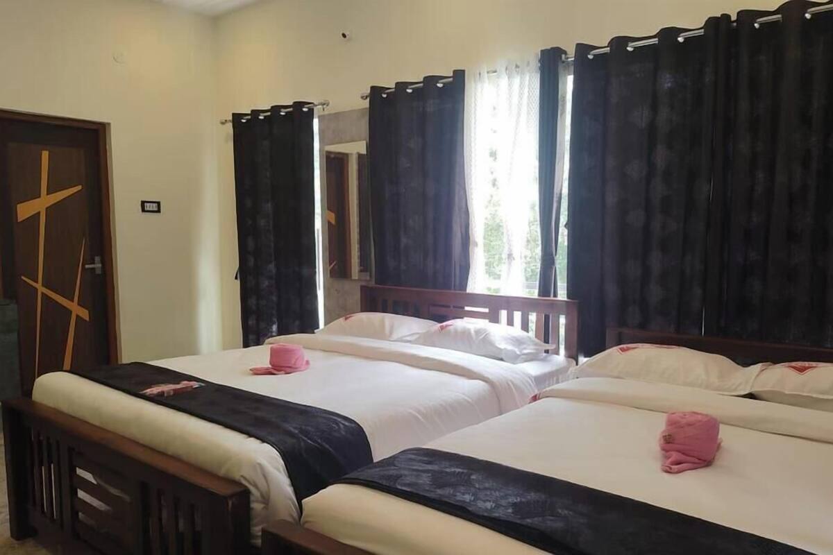 Quarto Deluxe, vista para a colina | Secretária, Wi-fi grátis