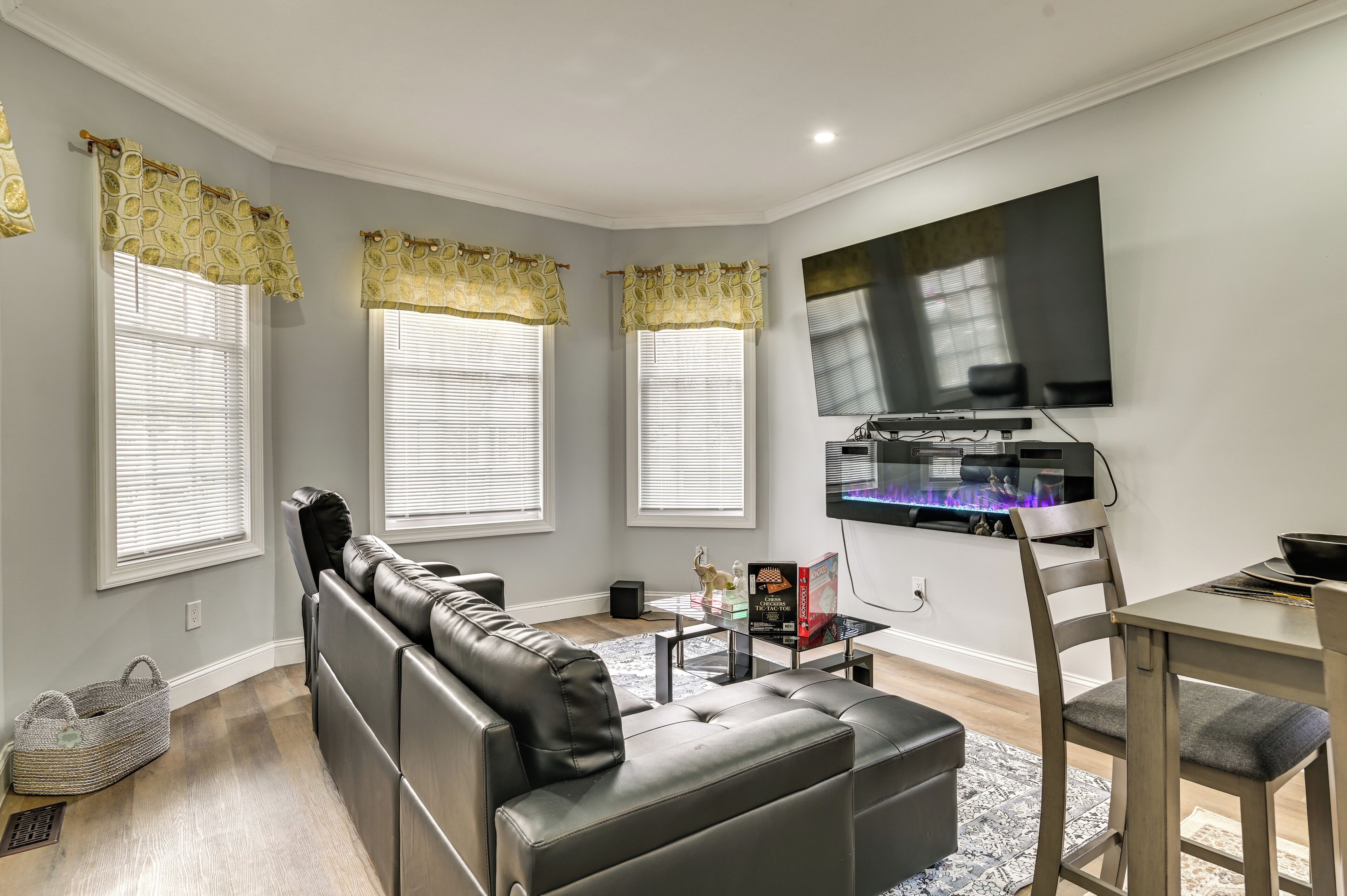 2 Mi To Downtown: Charming Apt In Schenectady! - Schenectady, NY