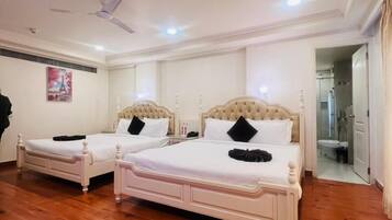 Secretária, secretária adequada para computadores portáteis