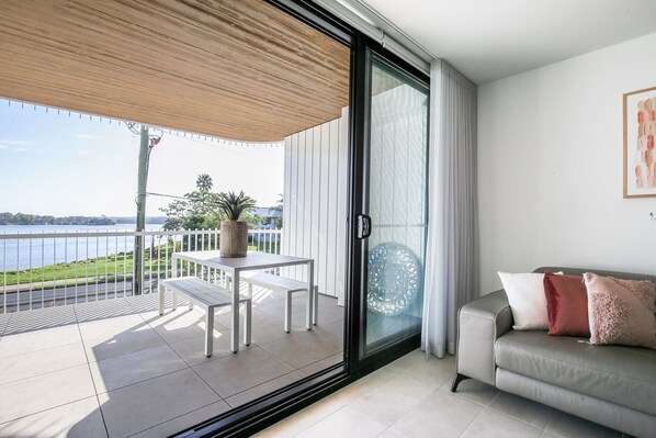 Bayfront Holiday Retreat with Parking Reviews, Deals & Photos 2026 ...