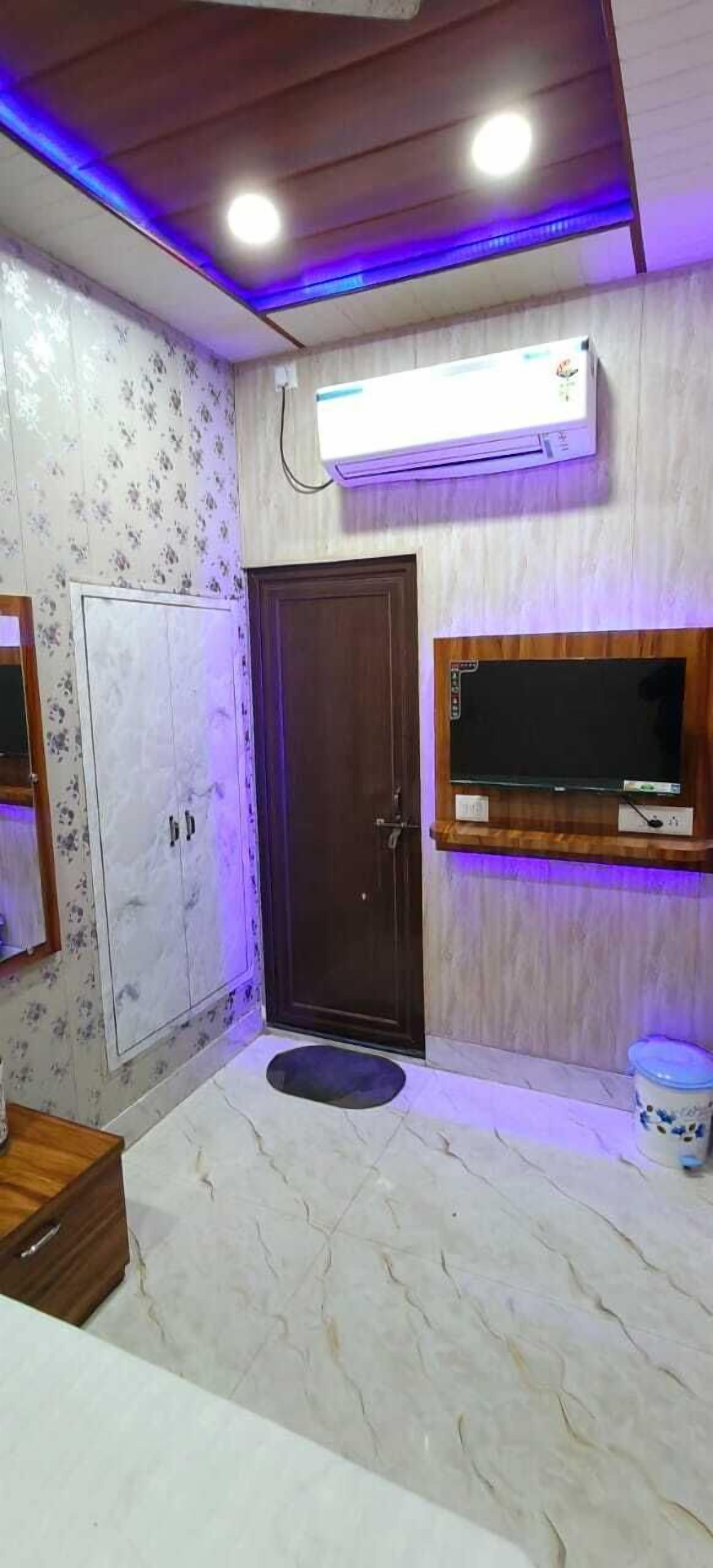 Quarto Duplo | Wi-fi grátis, roupa de cama fornecida 