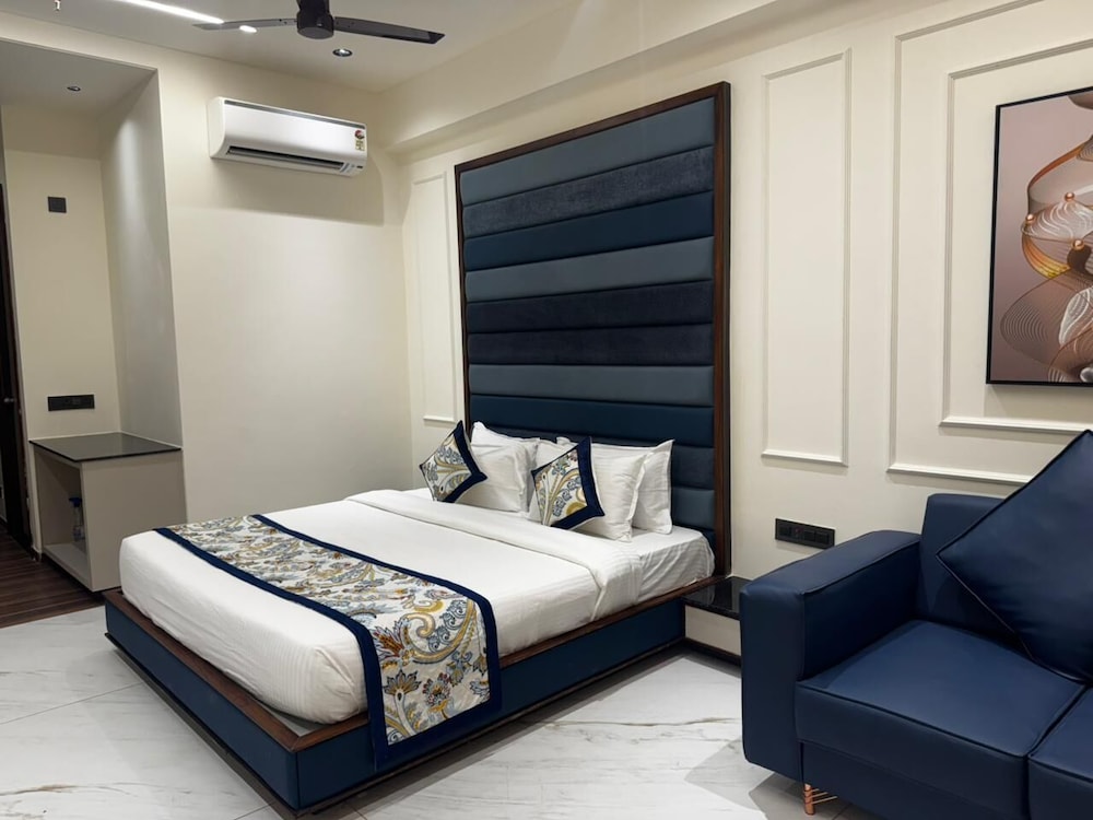 Lords Swastik Studio Kodinar - Kodinar