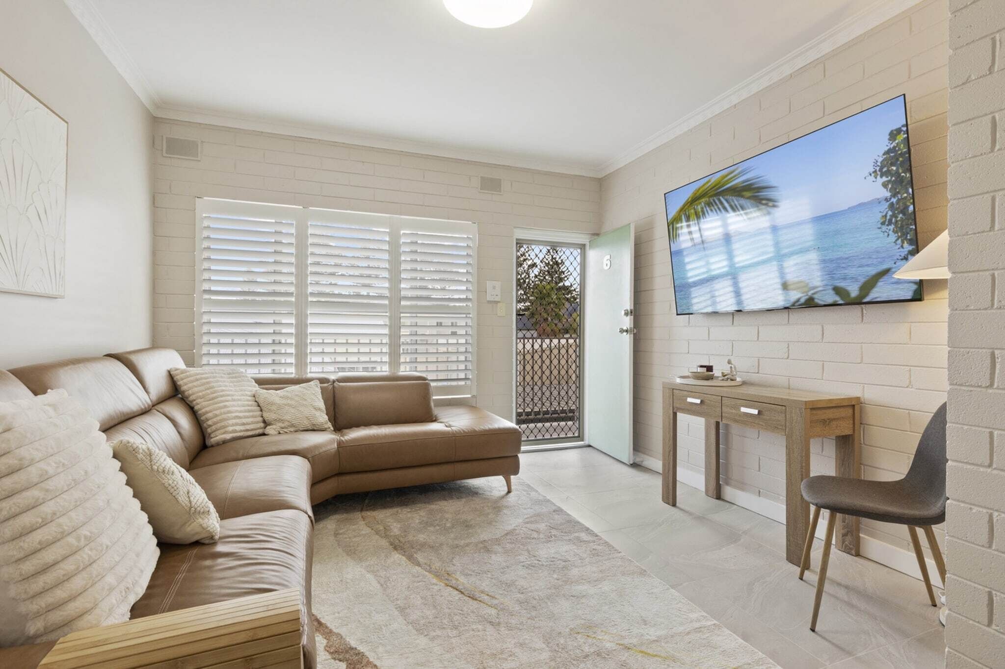 Bright 2-bed Apartment Steps From Largs Bay Beach - Adelaide