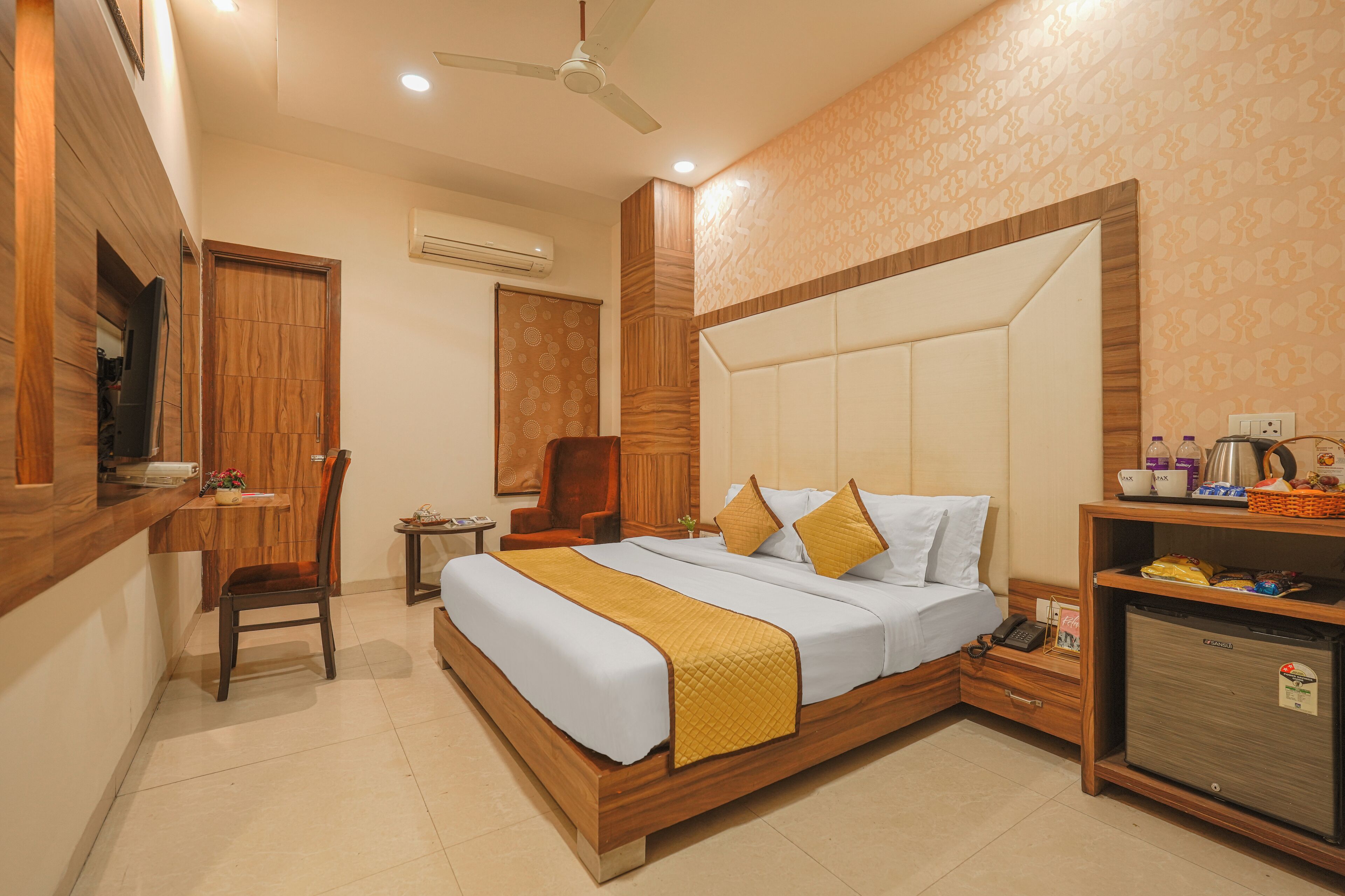 Quarto Superior, Vista para a cidade | Sala de estar