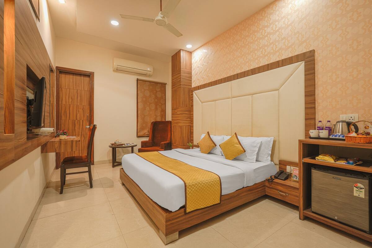 Quarto Superior, Vista para a cidade | Sala de estar