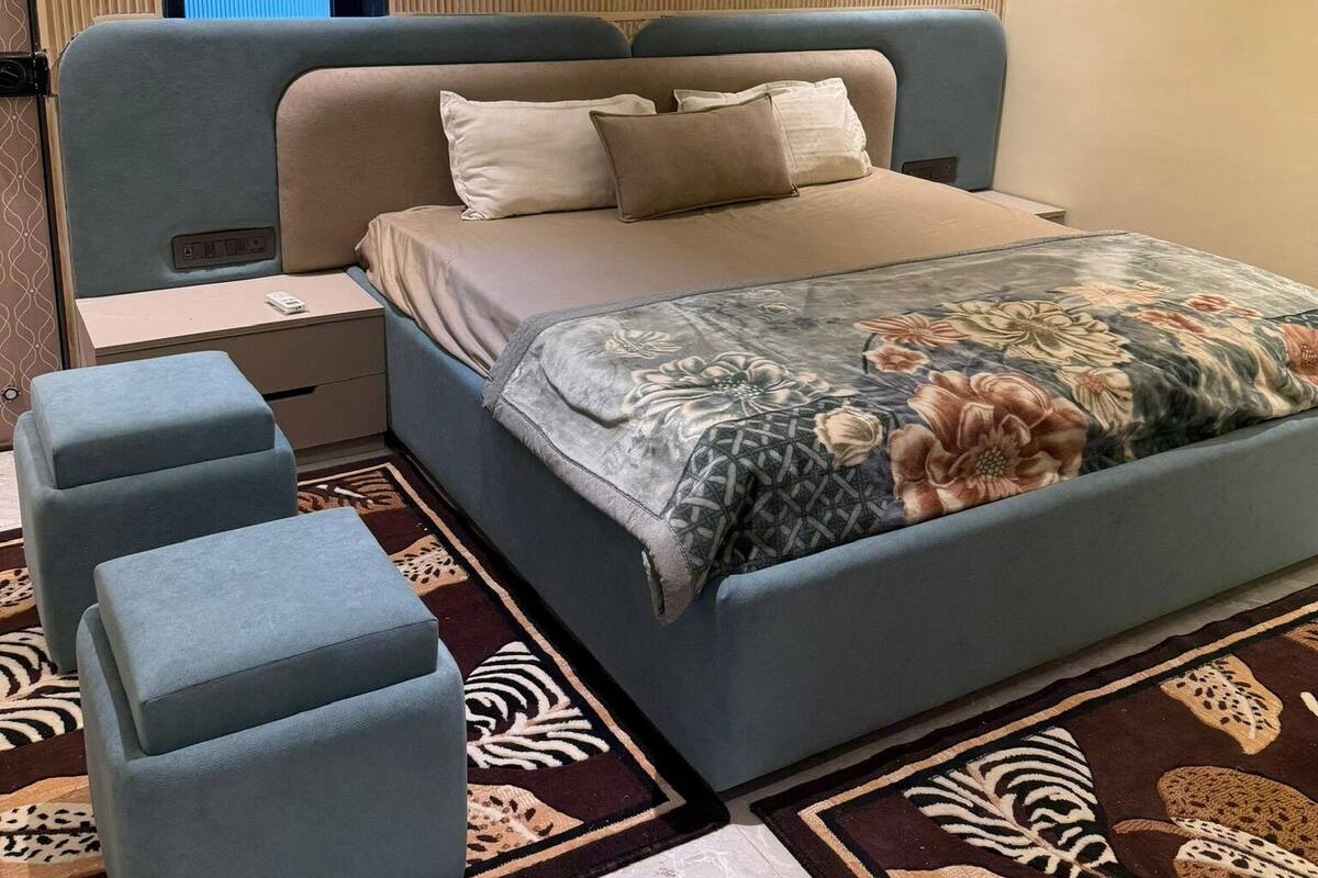 Suíte estúdio superluxo | Escrivaninha, espaço de trabalho para notebook, Wi-Fi de cortesia