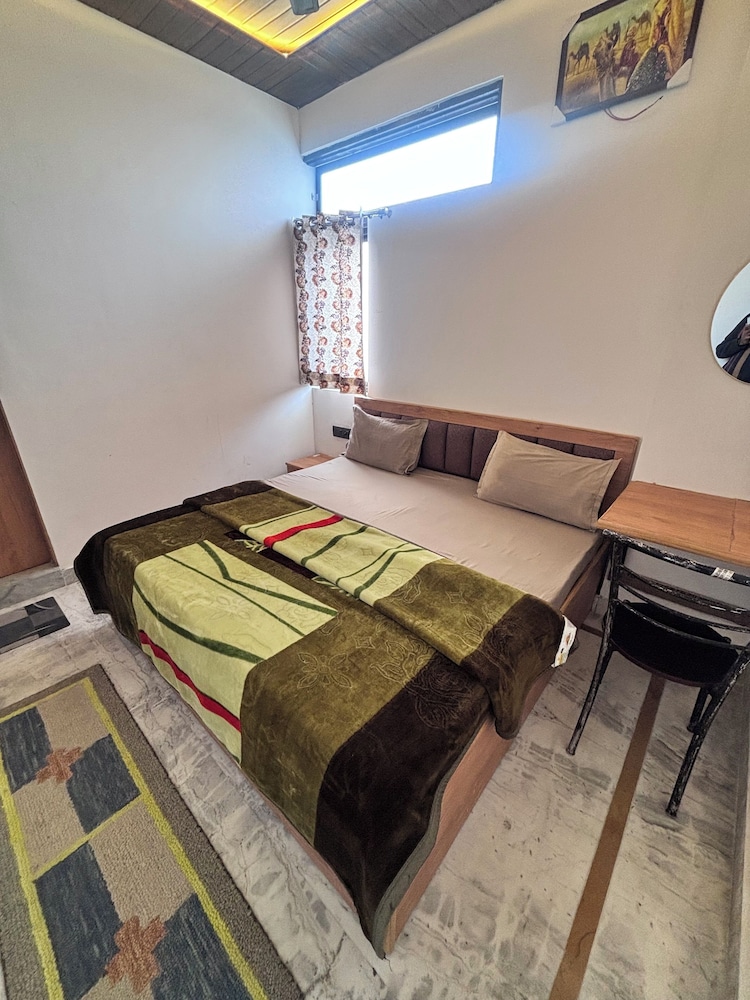 Sk Govindam - Jaipur