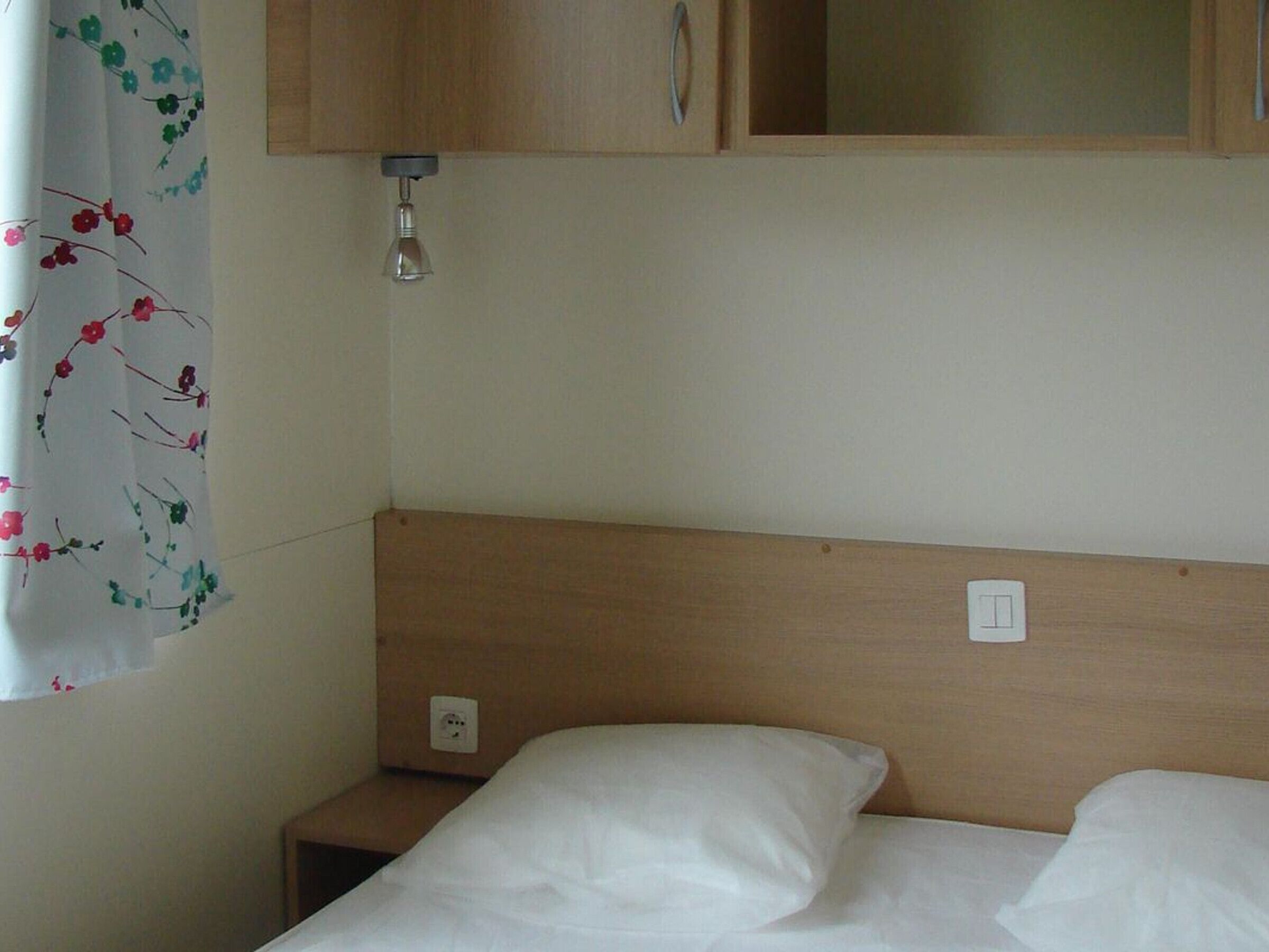 Mobil-home 2 Pers Avec Terrasse - Saône-et-Loire