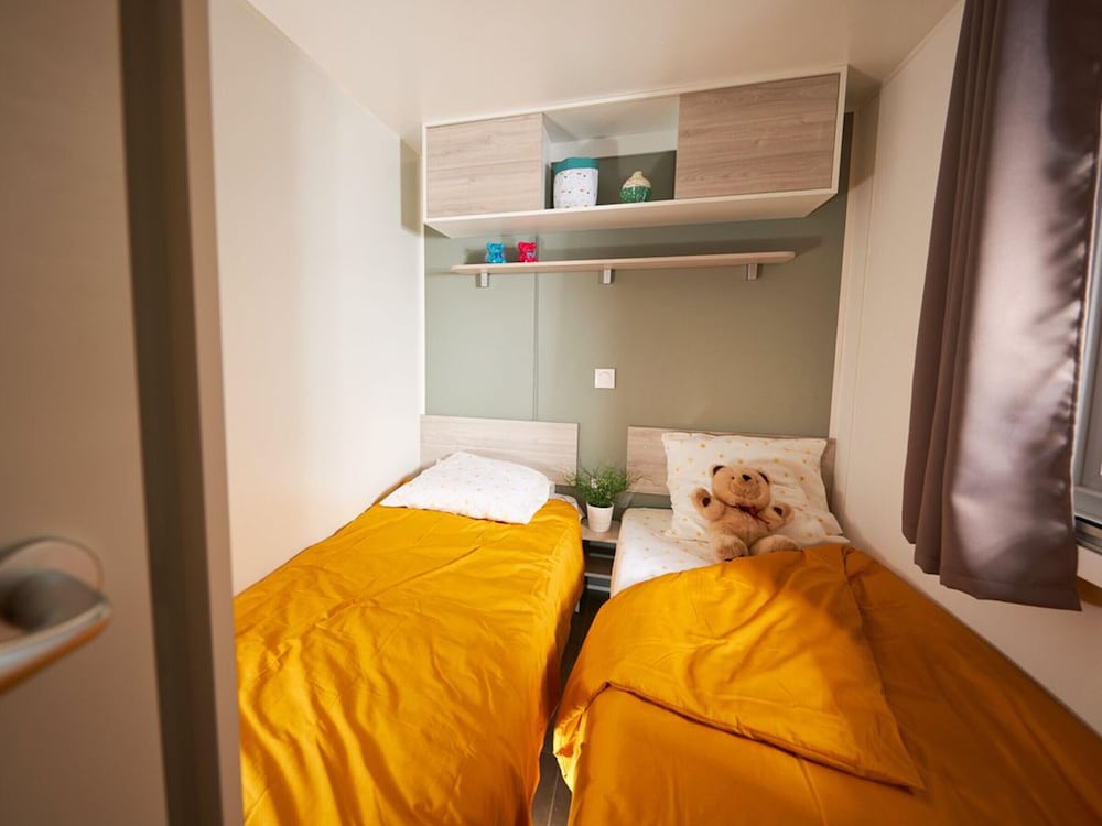 31m² Mobile Home with Terrace - Prestige in Martiel - Latest Reviews ...