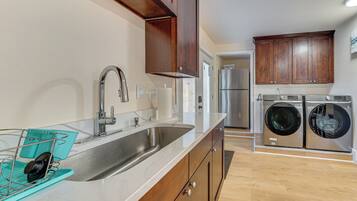 Casa (2 Bedrooms) | Interior