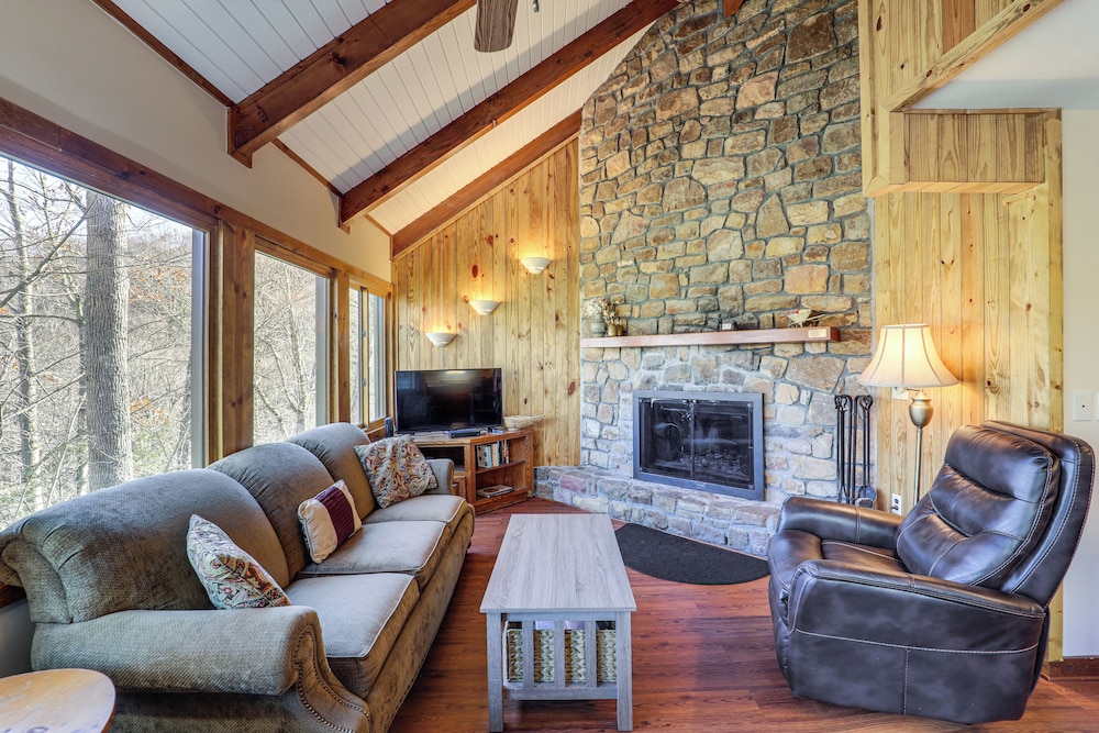 1/4 Mi To Skiing & Golf! Sugar Mountain Getaway - Banner Elk, NC