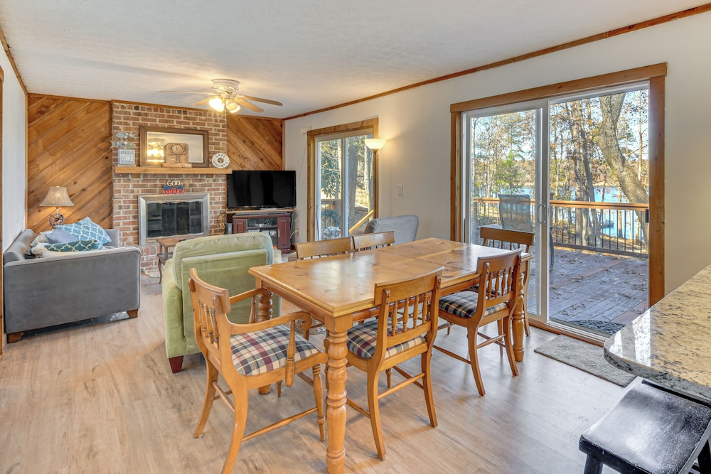 Private Lakefront Home W/ Views & Dock In Hartwell - Lake Hartwell