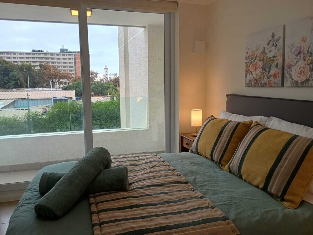 HOM I Wifi Parking Piscina CoWork Faro La Serena - La Serena | FeWo-direkt